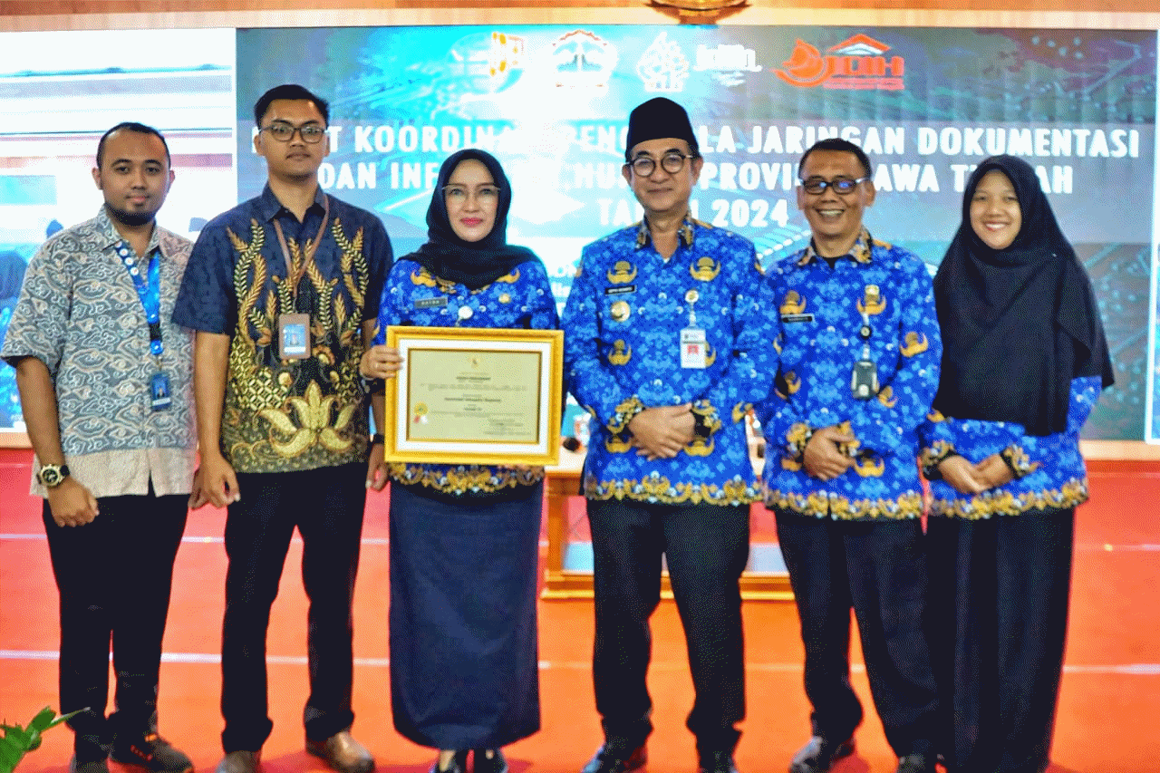 HORE !!! Pemkab Magelang Raih Penghargaan JDIH Terbaik Di Jateng - BorobudurNews