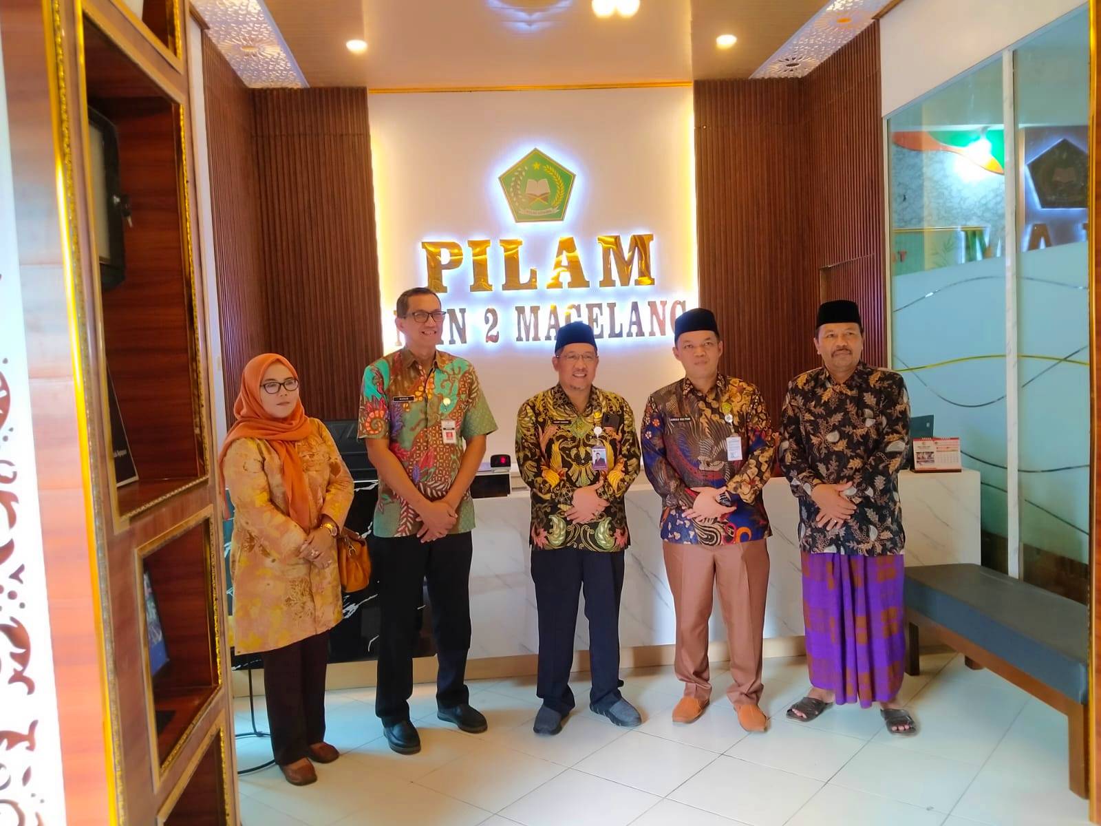 SELAMAT !! Pusat Informasi dan Layanan Madrasah Diresmikan di MAN 2 ...