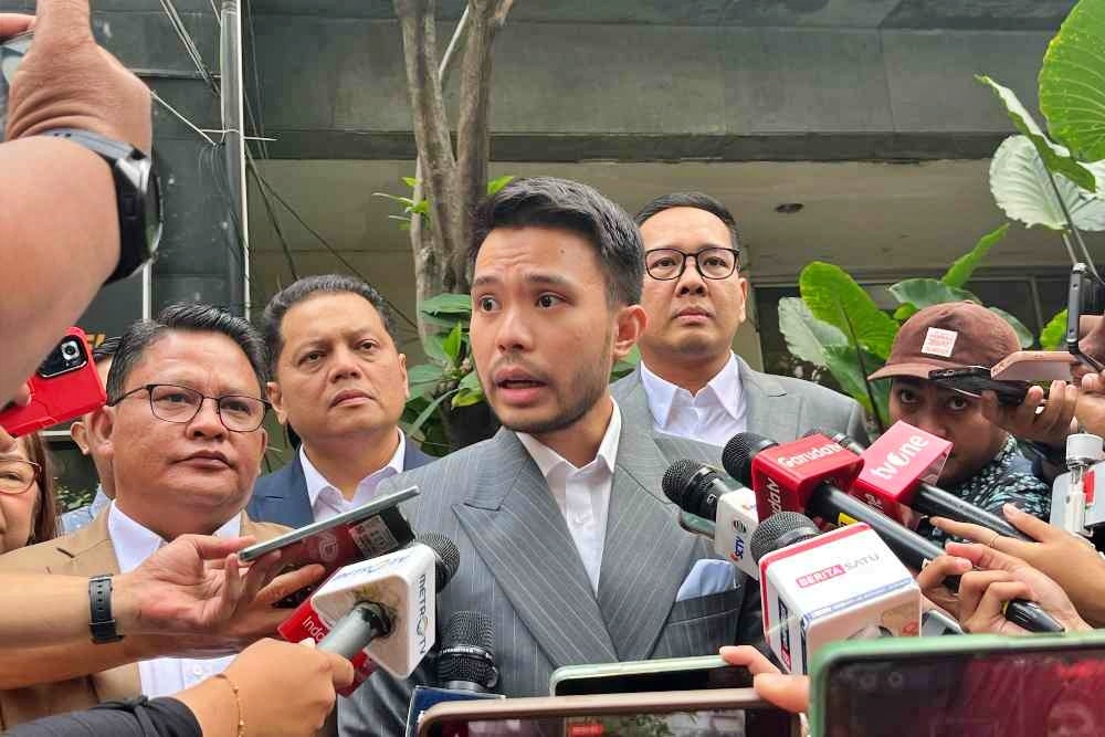 Akhirnya Terbongkar! Jokowi Serahkan Ijazah Asli ke Polisi, Ini Kata Pengacaranya - BorobudurNews